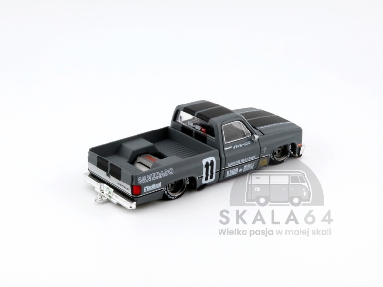 MINI GT Kaido House 160 Chevrolet Silverado Kaido V2 KHMG160 MiniGT ...